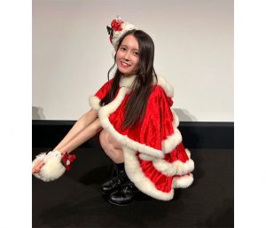 AKB48・水島美結、クリスマスイブにサンタクロースのコスプレ披露！ | WWSチャンネル