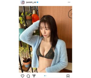 NMB48・上西怜、くっきり美谷間で魅了する『大人れーちゃん』ショットで釘付け！ | WWSチャンネル